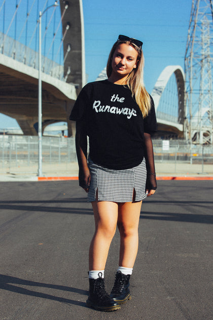 Joan Jett – Goodie Two Sleeves